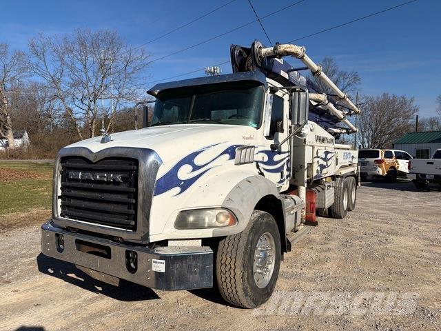 Mack GU533, 2016, Antioch, Tennessee, Estados Unidos - camión ...