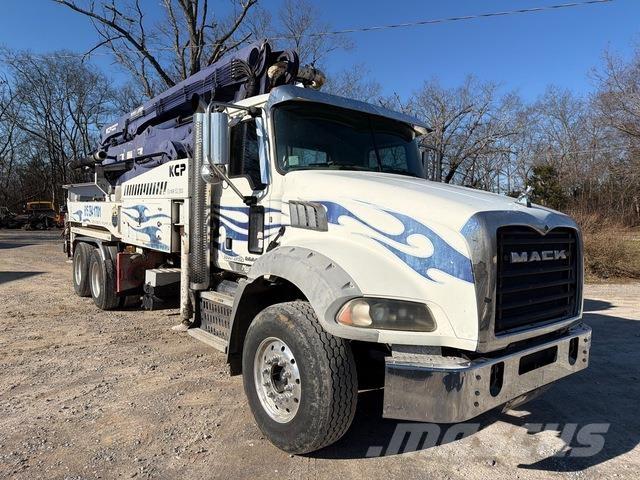 Mack GU533, 2016, Antioch, Tennessee, Estados Unidos - camión ...